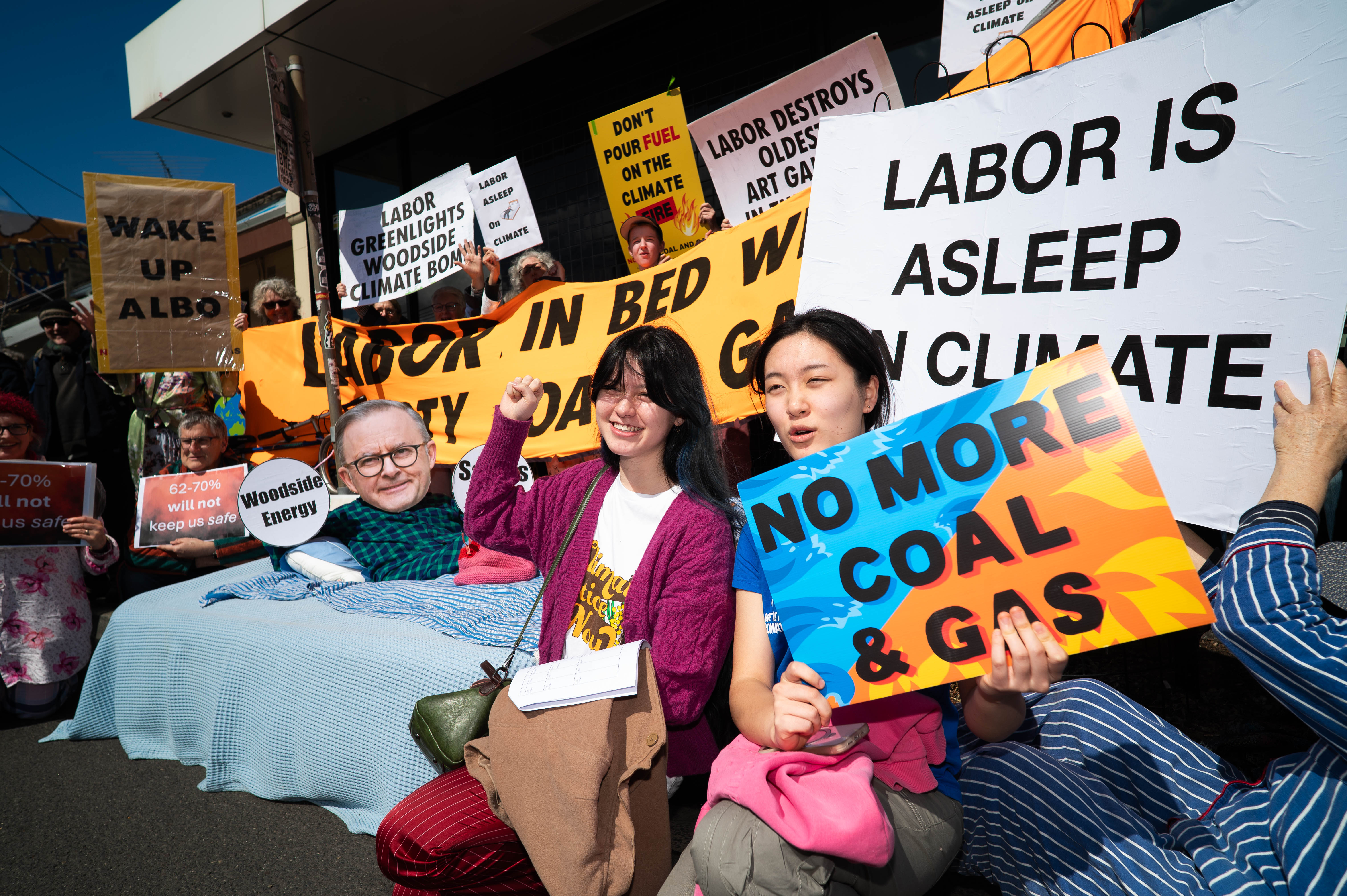 Pledge to hold Labor accountable - AYCC