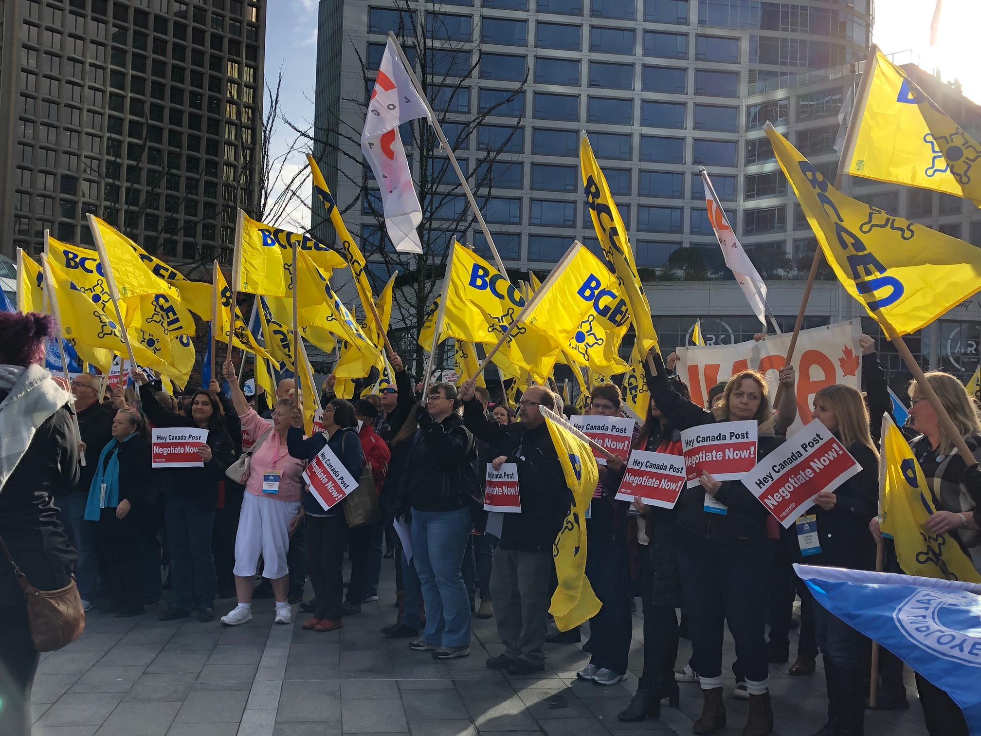 Stand with postal workers this Saturday in support of labour rights - BCGEU