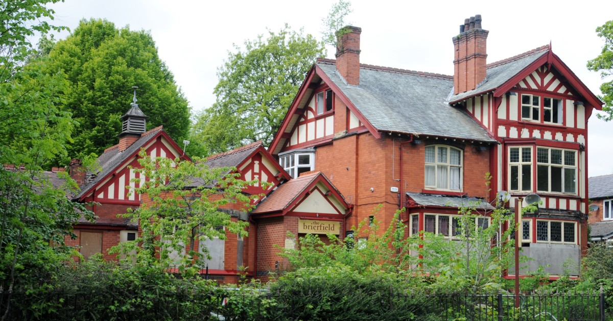 TAKE ACTION: SAY NO TO THE BRIERFIELD PUB MOSQUE CONVERSION! - Britain ...