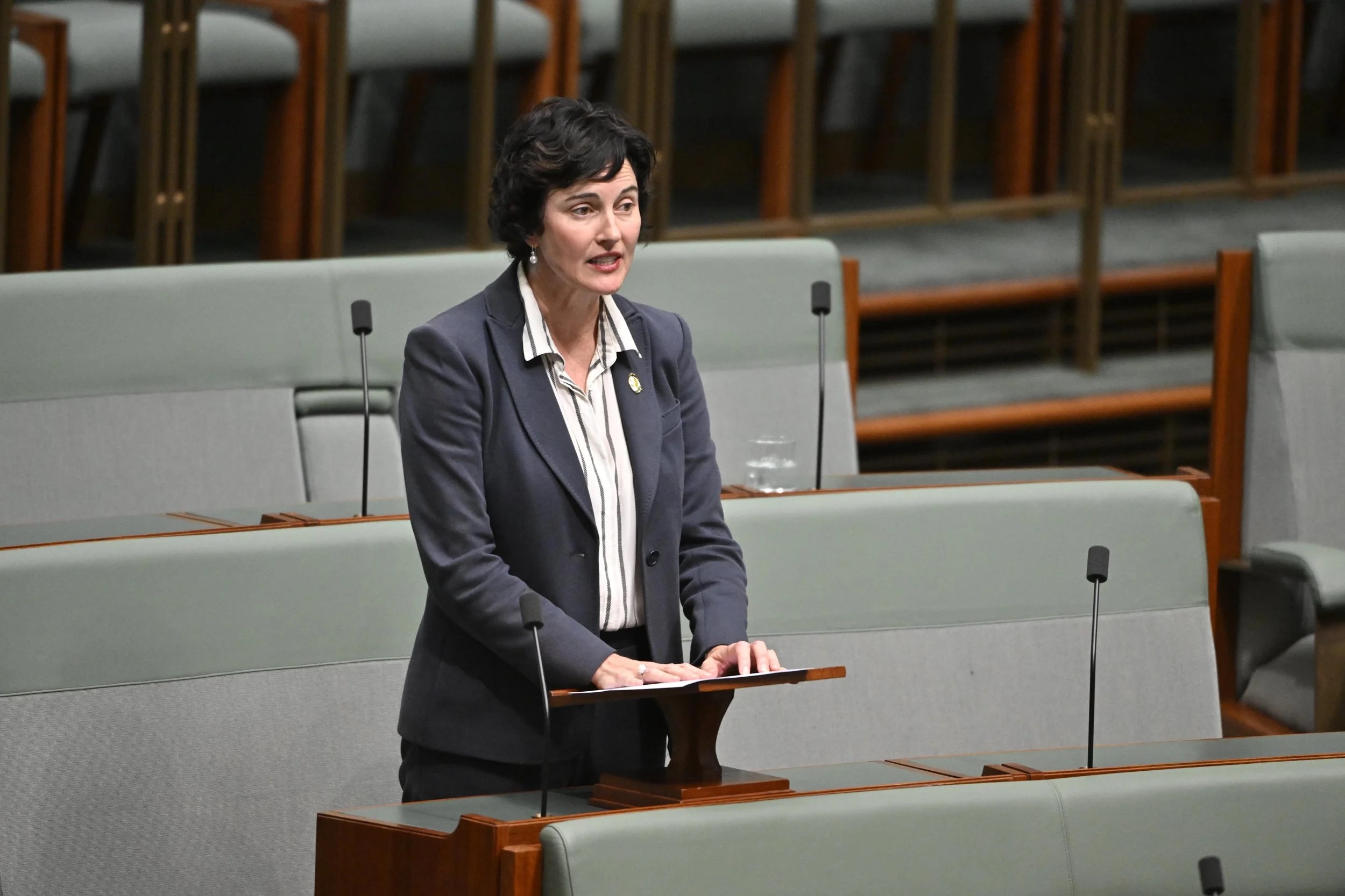 Parliament at a turning point following harrowing climate report (15 ...