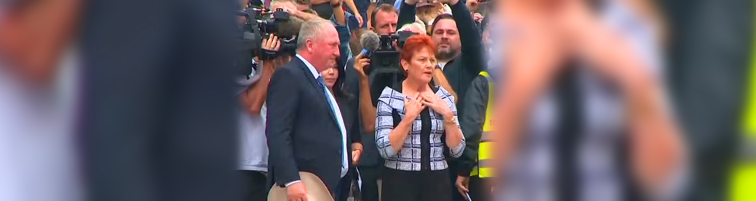 Pauline Hanson visits Bondi vigil - Pauline Hanson's One Nation