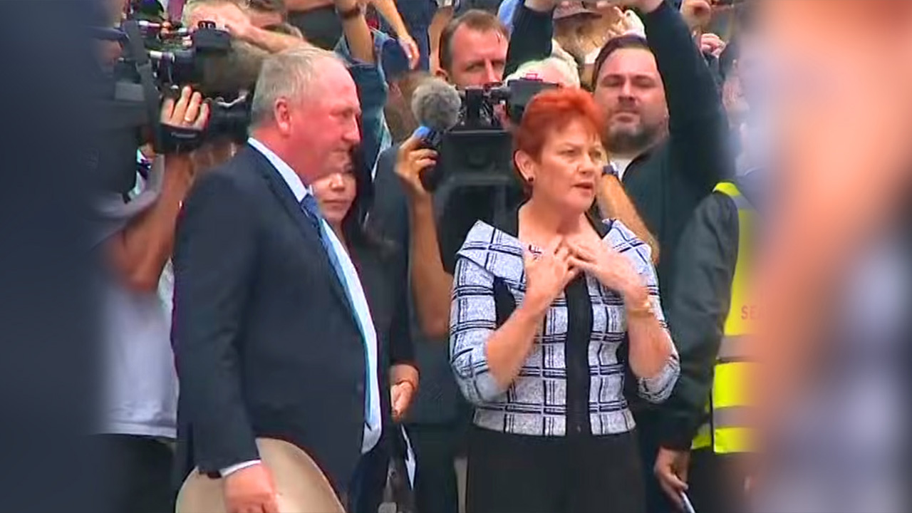 Pauline Hanson visits Bondi vigil - Pauline Hanson's One Nation