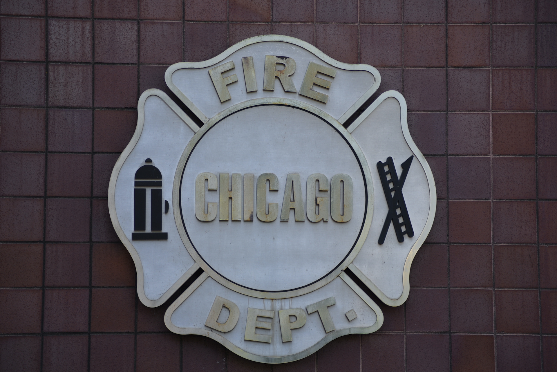Workforce development committee advances Chicago fire union contract ...