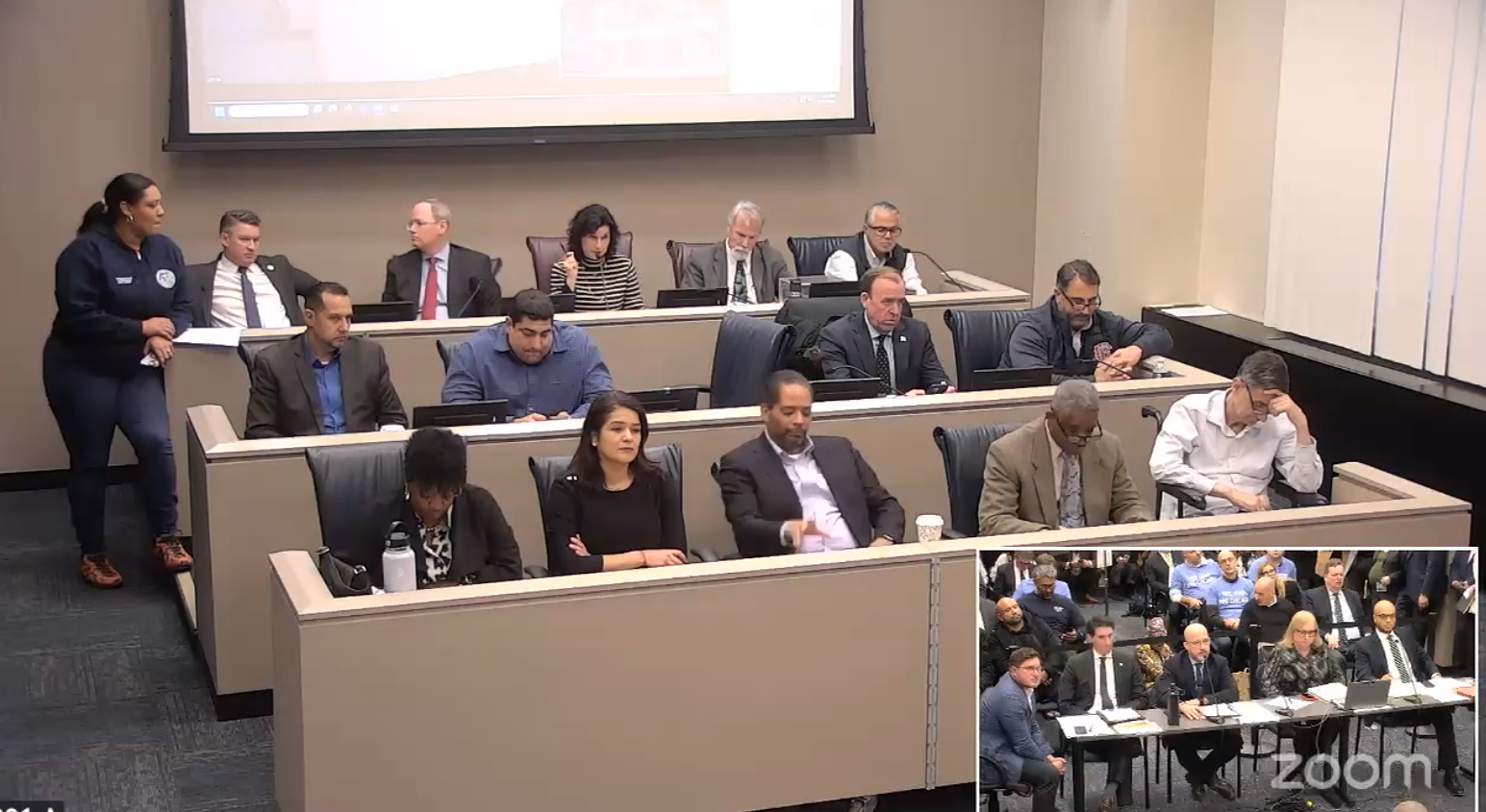 License committee approves ordinance limiting hemp sales to cannabis ...