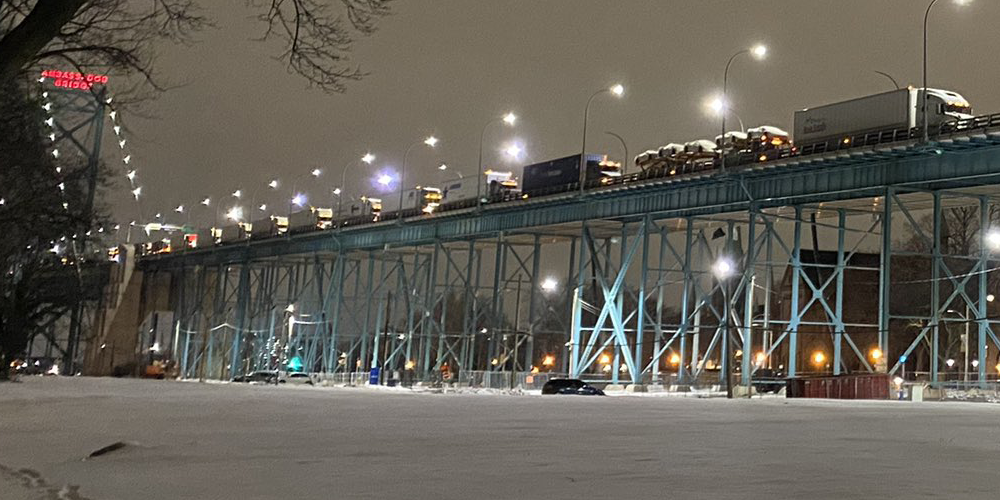Windsor-Detroit border crossing blockaded by truckers protesting ...