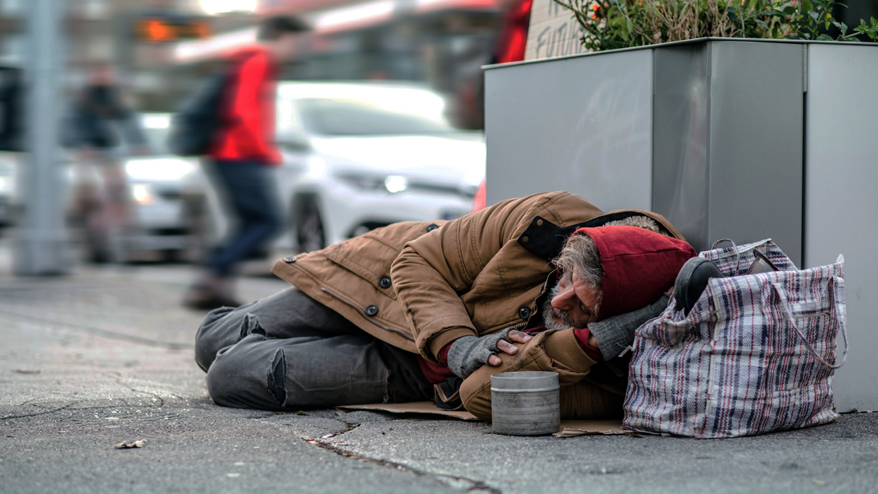 Almost 2500 veterans homeless across Canada - Rebel News