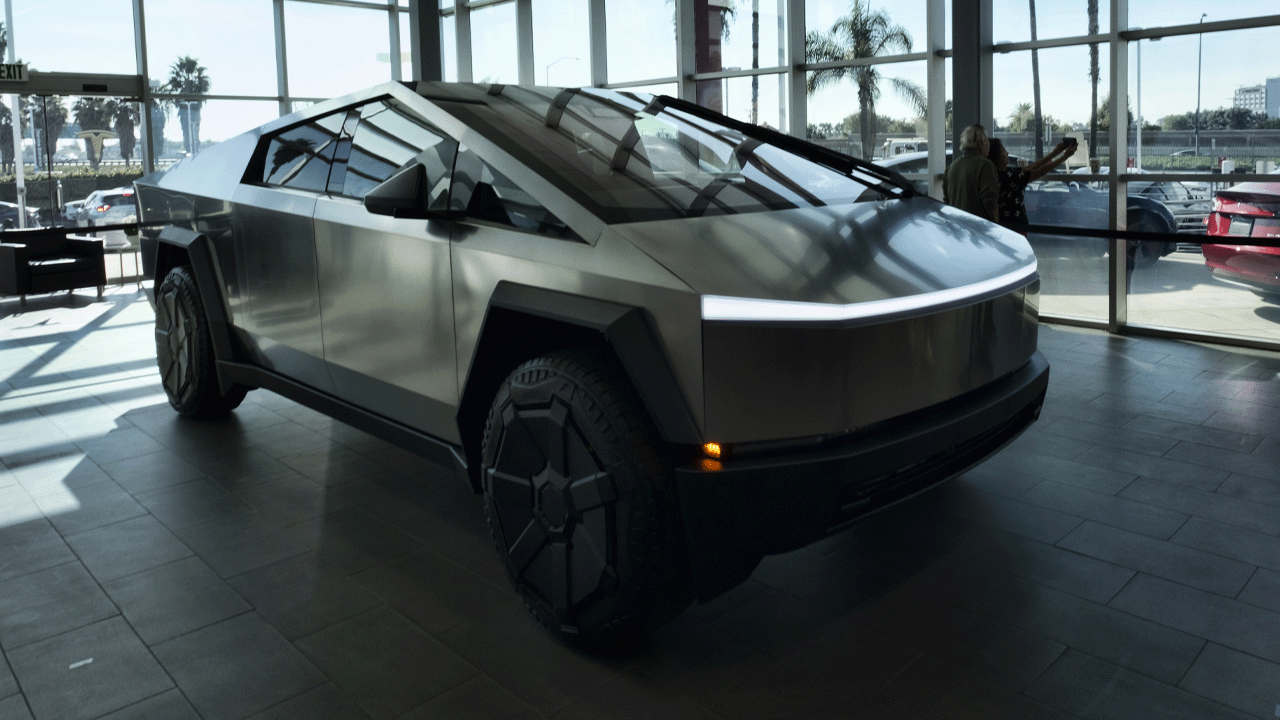 Legacy media launches targeted attack on Tesla in bid to hurt Elon Musk ...