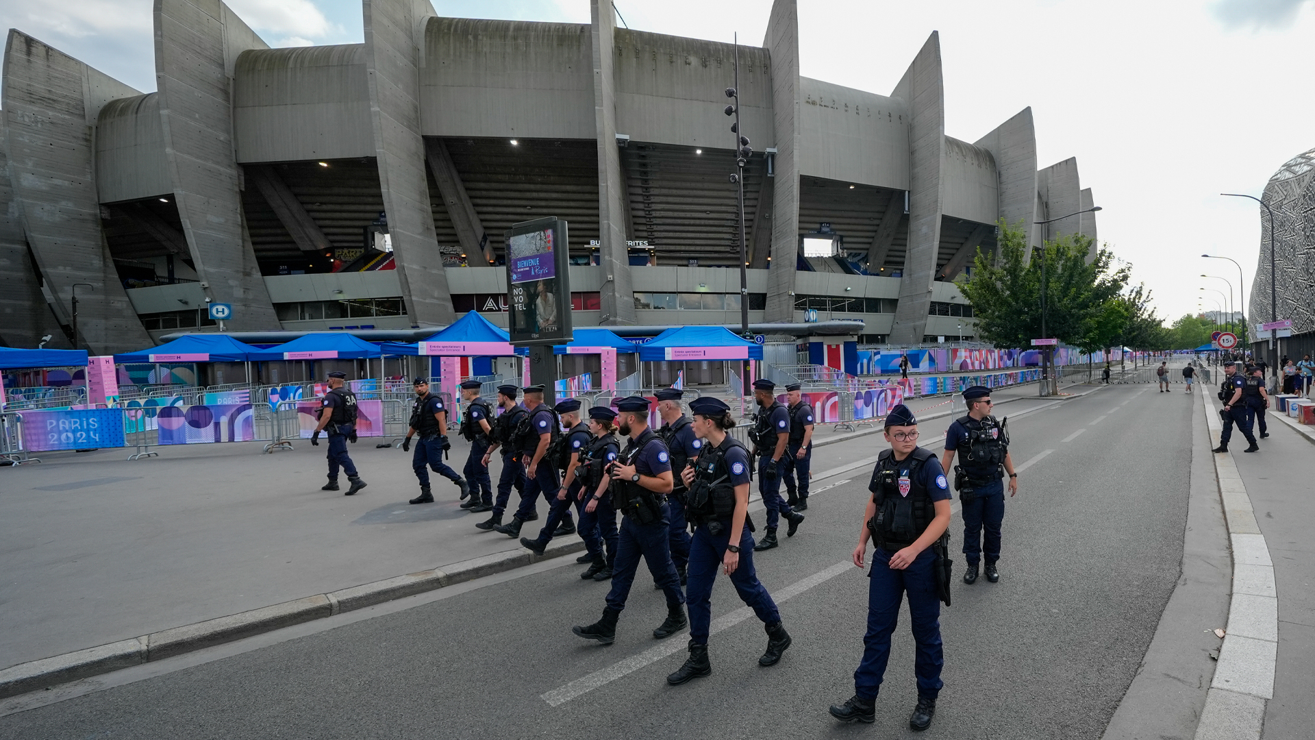 French authorities investigating death threats, antisemitic chants ...
