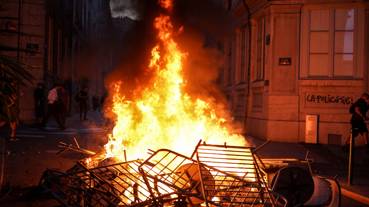1 billion Euro riot damage in France ignites immigration debate: French ...